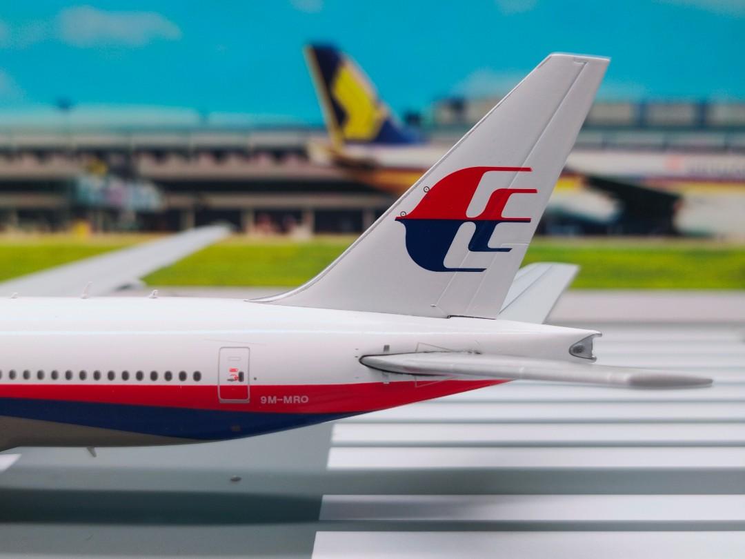1:400 B777-200ER Malaysia Airlines 9M-MRO (MH370), Hobbies & Toys, Toys ...