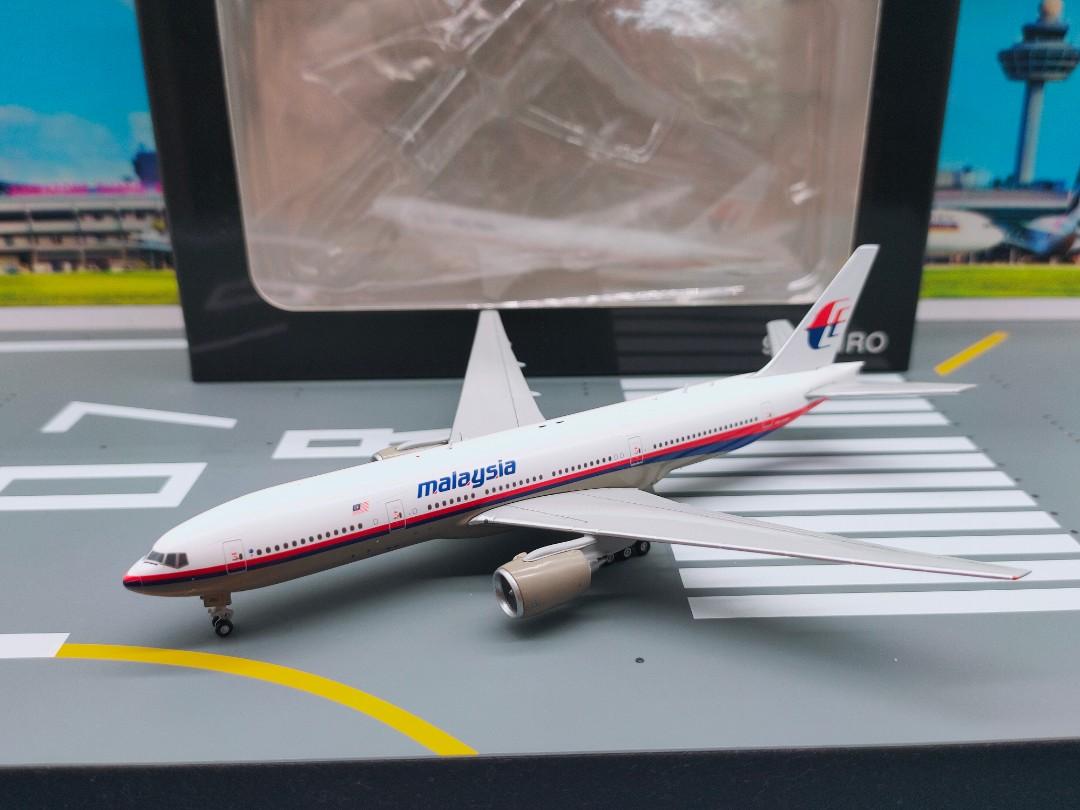 1:400 B777-200ER Malaysia Airlines 9M-MRO (MH370), Hobbies & Toys, Toys ...