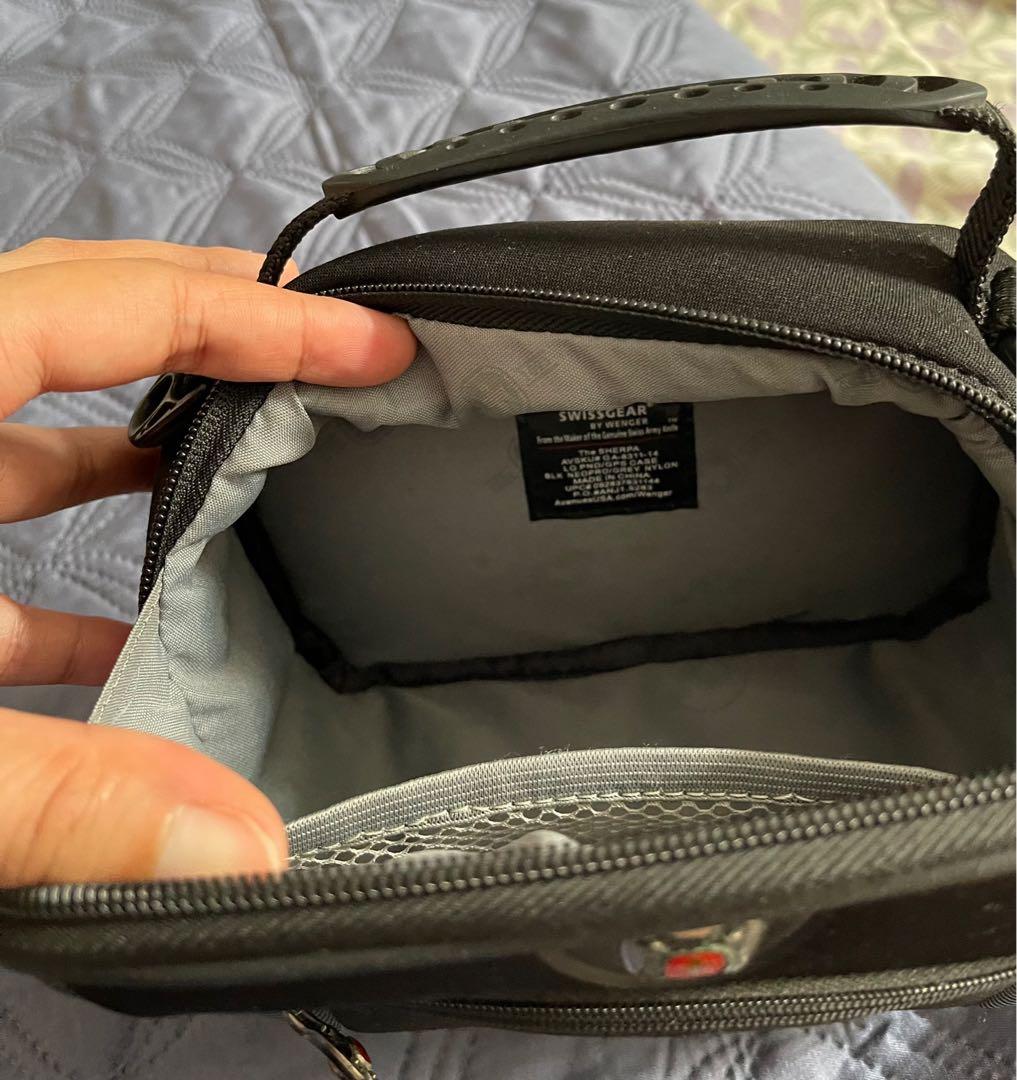 Original Swiss Army Gear by Wenger pouch, Women's Fashion, Bags ...