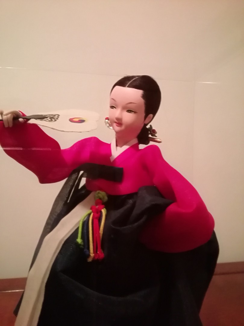 Traditional Korean doll, 興趣及遊戲, 手作＆自家設計, 文具及工藝 - 手作 - Carousell