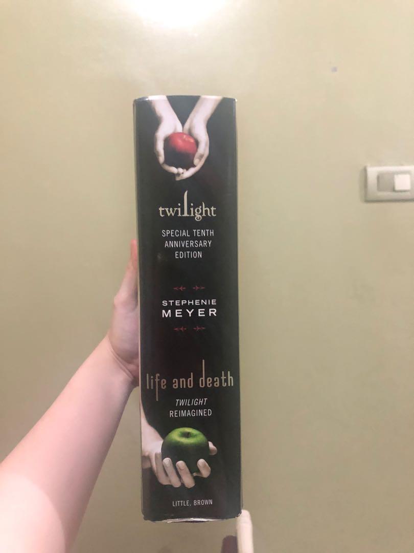 Twilight 10th Anniversary Edition, Hobbies & Toys, Books & Magazines ...