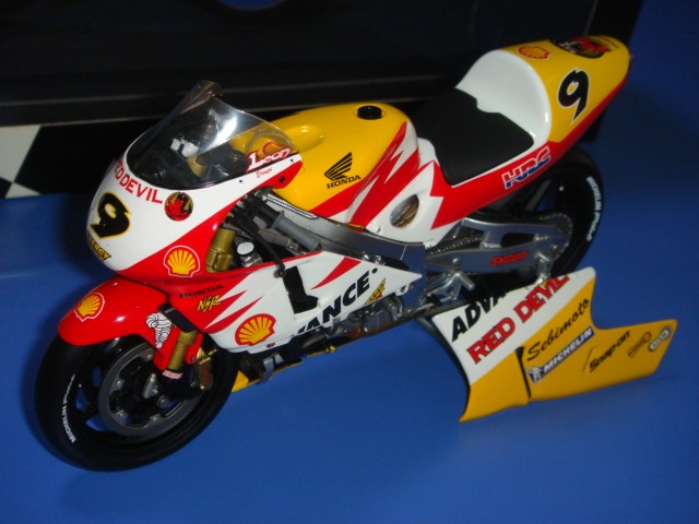 1/12 MINICHAMPS HONDA NSR 500 SHELL RED DEVIL 500cc GP 2001 #9 LEON ...
