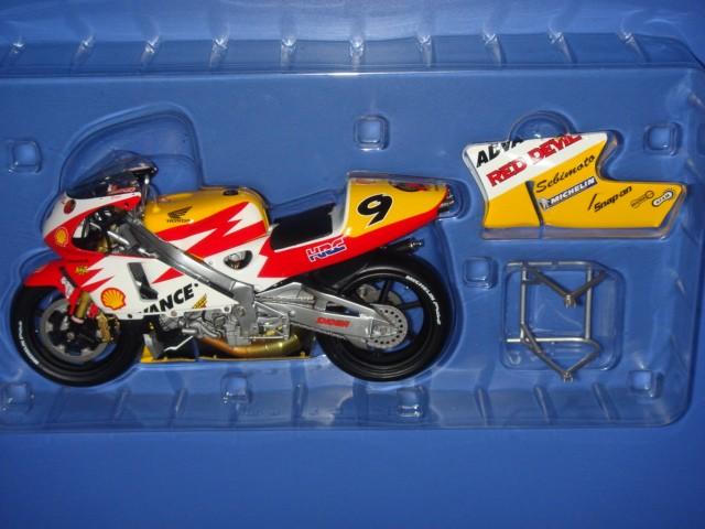 1/12 MINICHAMPS HONDA NSR 500 SHELL RED DEVIL 500cc GP 2001 #9 LEON ...