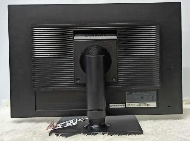 22-inch LED Widescreen Display Monitor (Samsung Brand), Computers ...