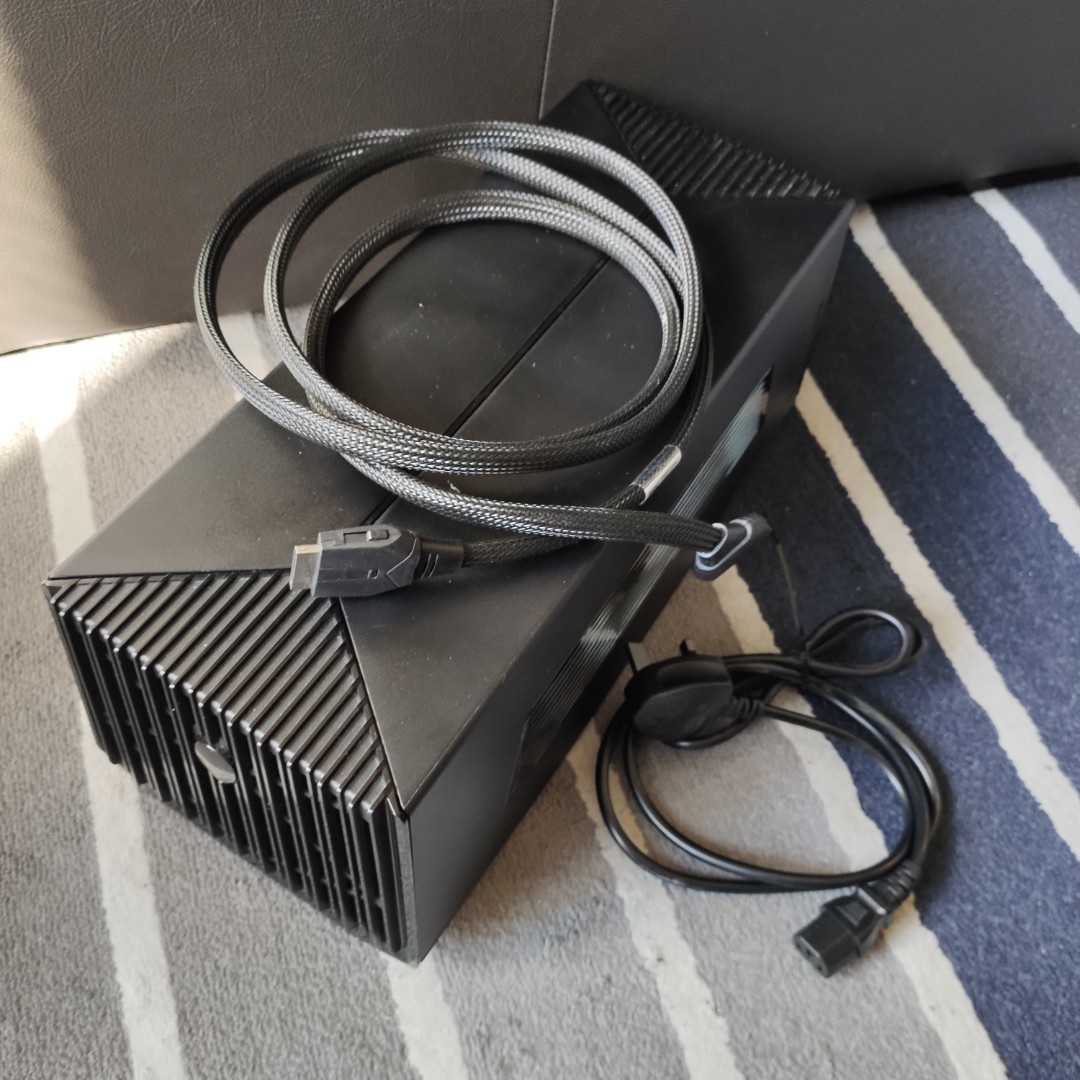 Alienware Graphic Amplifier with Asus 1050 GPU, Computers & Tech ...