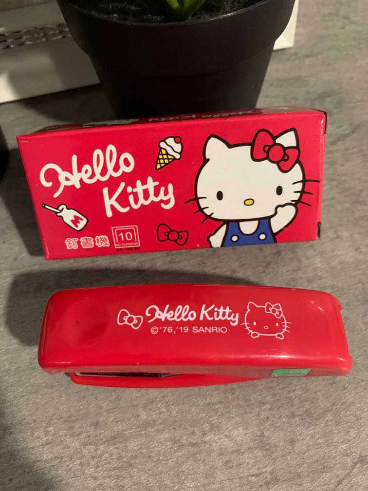Last piece ! Brand new Red Hello Kitty Stapler Disney Sanrio my melody ...