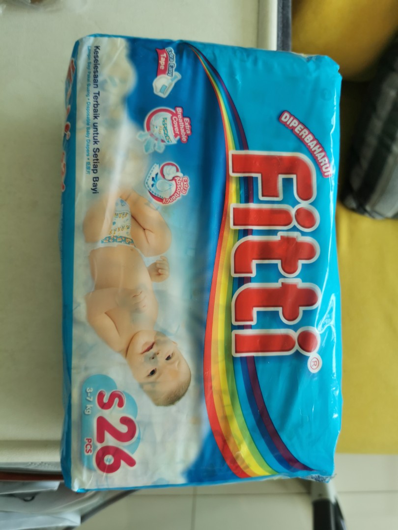 Fitti, Babies & Kids, Bathing & Changing, Diapers & Baby Wipes on Carousell