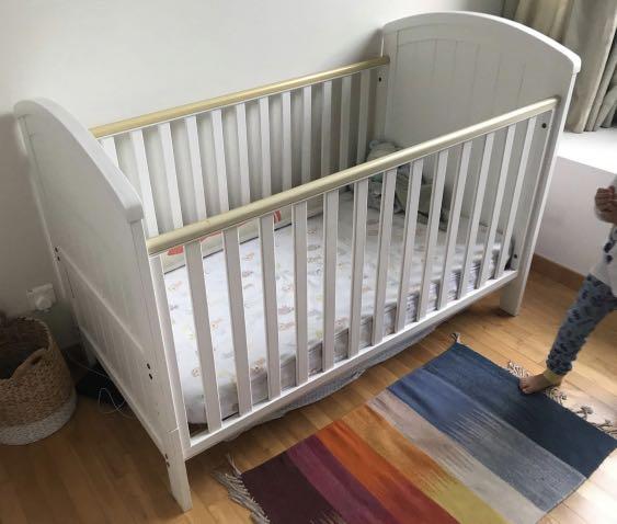 FREE: cot bed, Babies & Kids, Baby Nursery & Kids Furniture, Cots ...