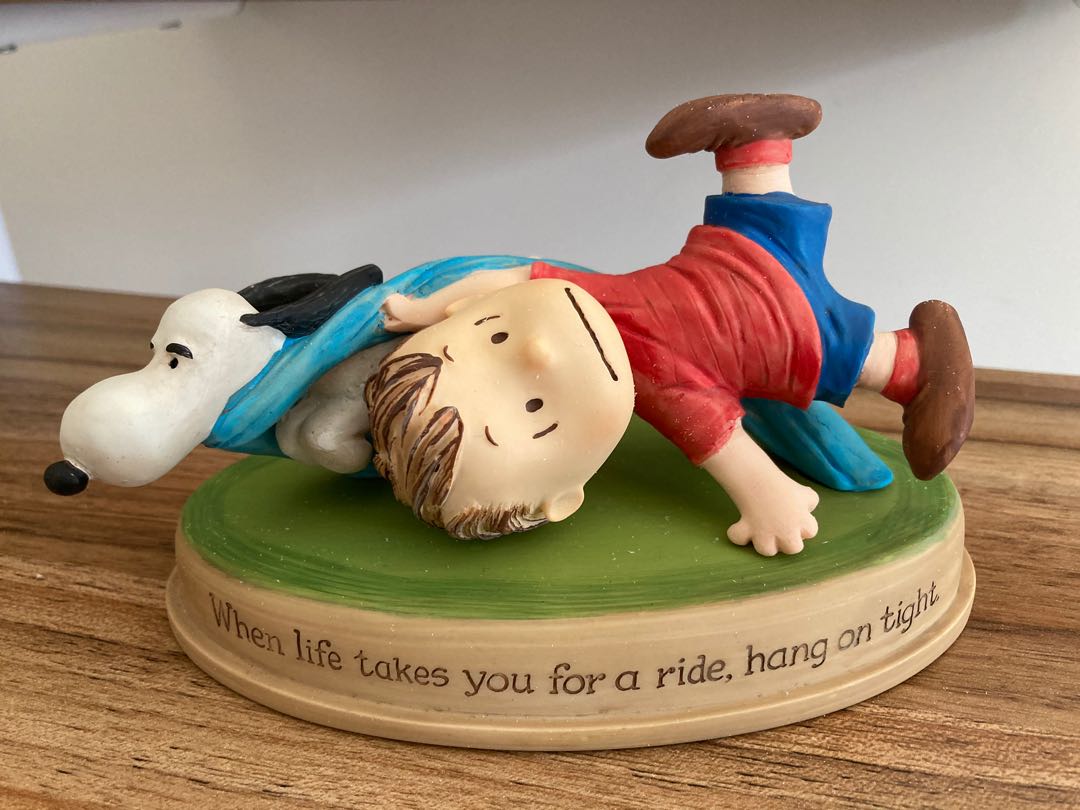 Hallmark peanuts gallery figurine linus and Snoopy, Hobbies & Toys ...