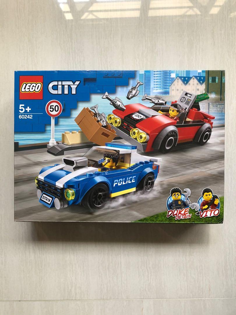 Lego City 60242 Police Highway Arrest, Hobbies & Toys, Toys & Games on ...
