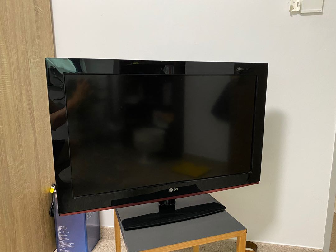 LG 32” LED TV WELL USED SALES, TV & Home Appliances, TV & Entertainment ...