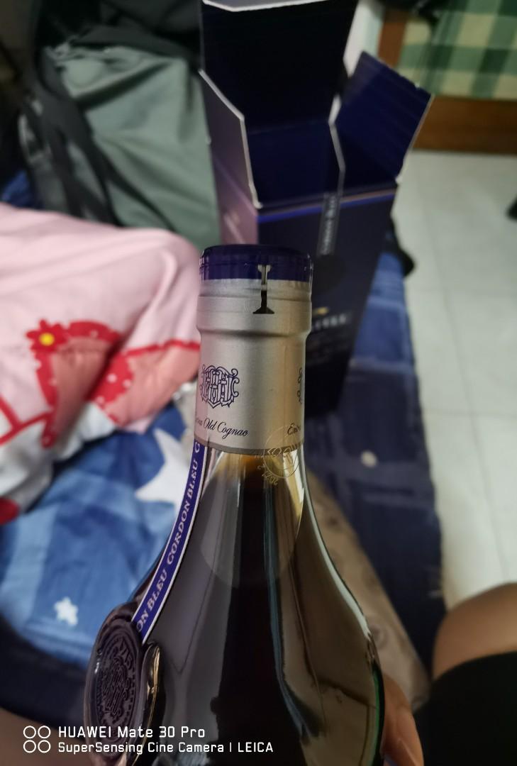 Martell Gordon blue, Food & Drinks, Alcoholic Beverages on Carousell