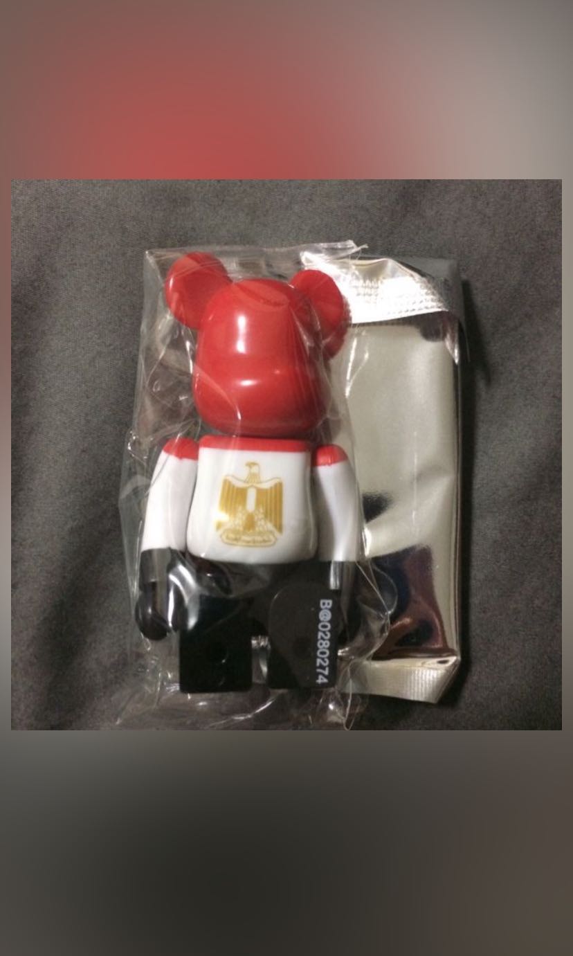 Series 28 Bearbrick (Flag), Hobbies & Toys, Toys & Games on Carousell