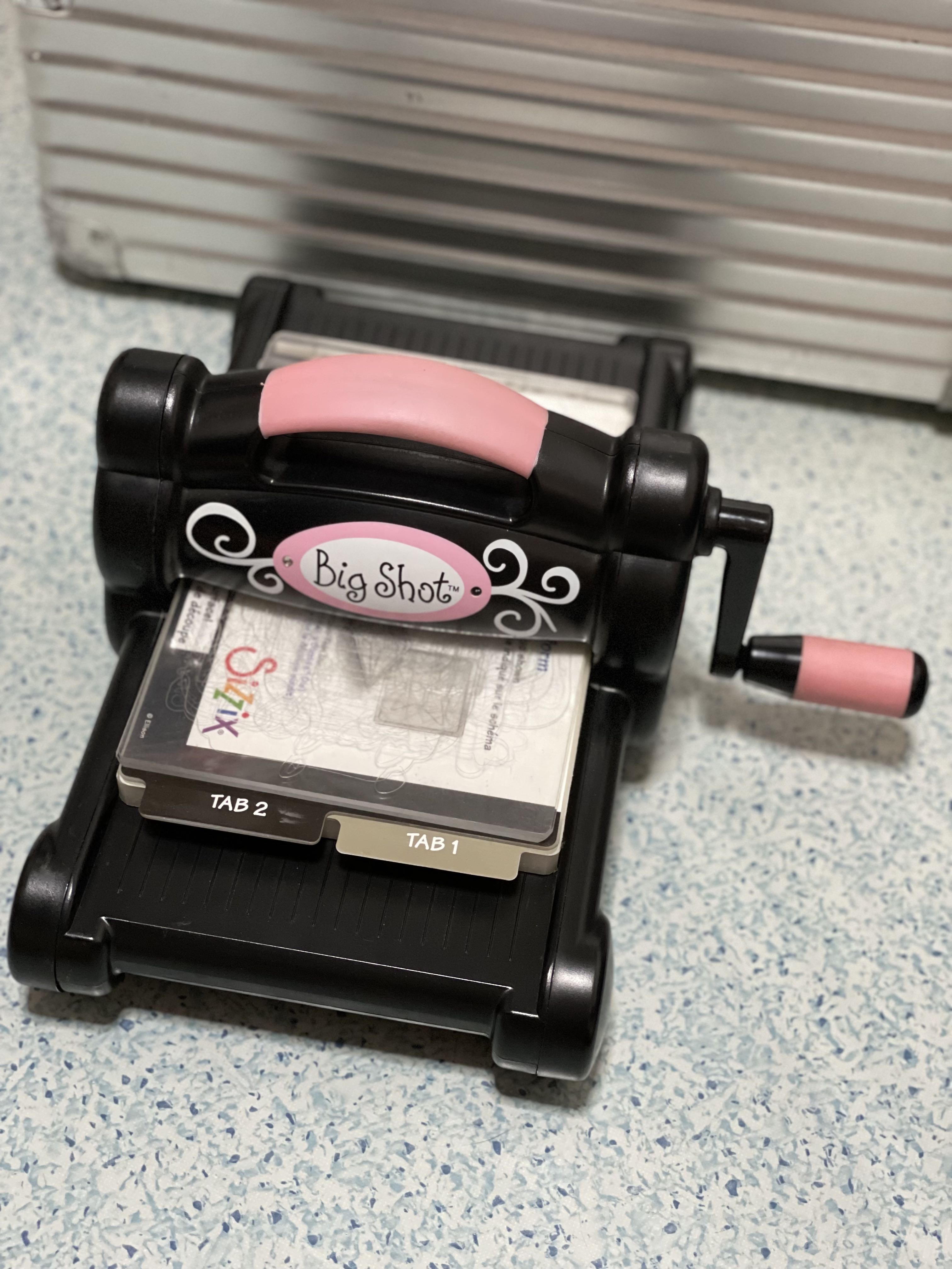 Sizzix big shot machine, Hobbies & Toys, Stationery & Craft, Craft ...