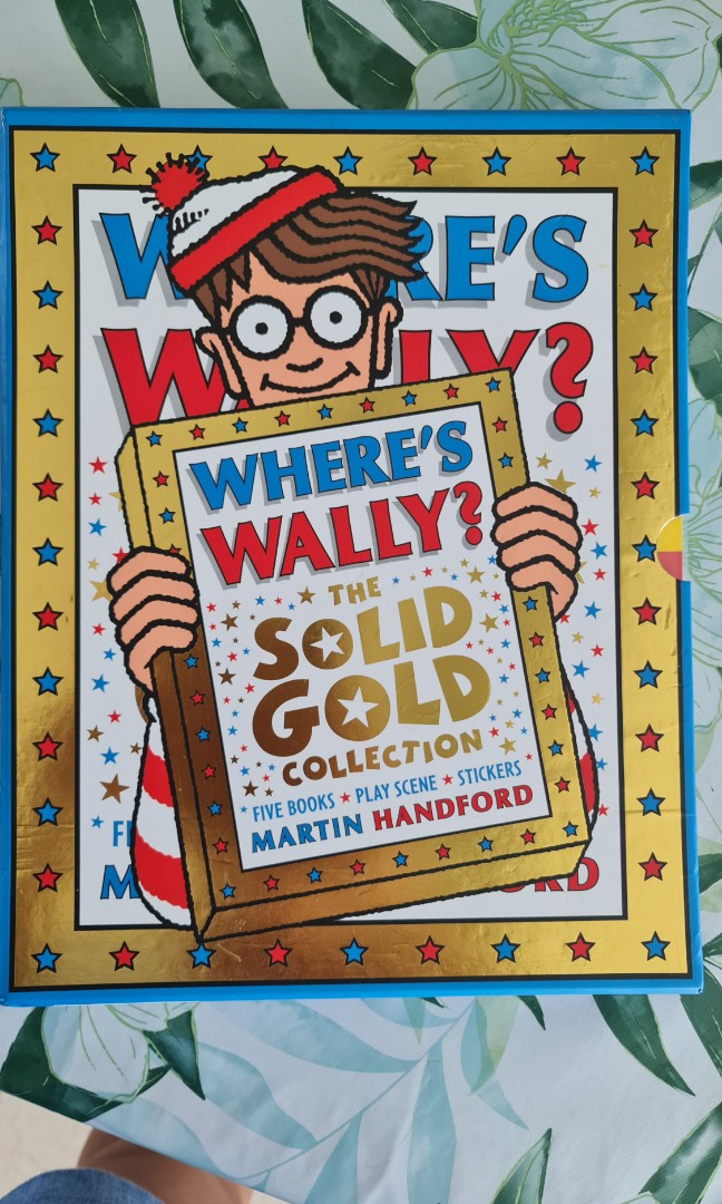 Where's Wally Gold, Hobbies & Toys, Books & Magazines, Children's Books ...