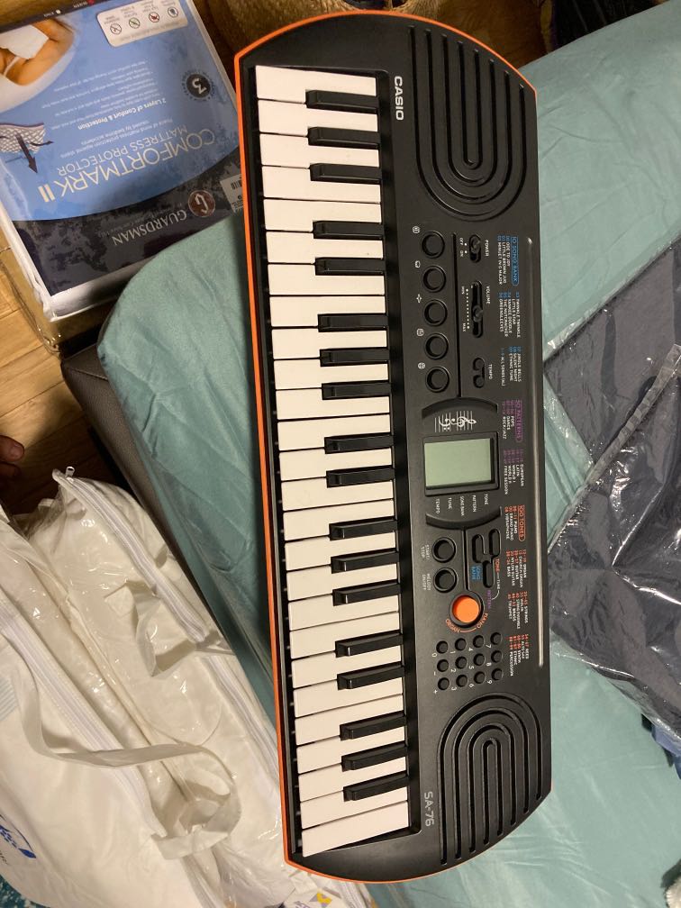 Casio keyboard, Hobbies & Toys, Music & Media, Musical Instruments on ...