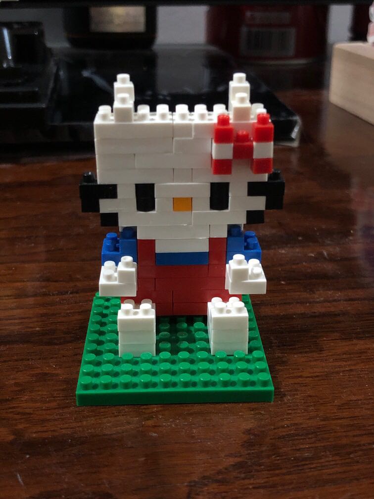 Nanoblock hello kitty, Toys & Collectibles, Mainan di Carousell