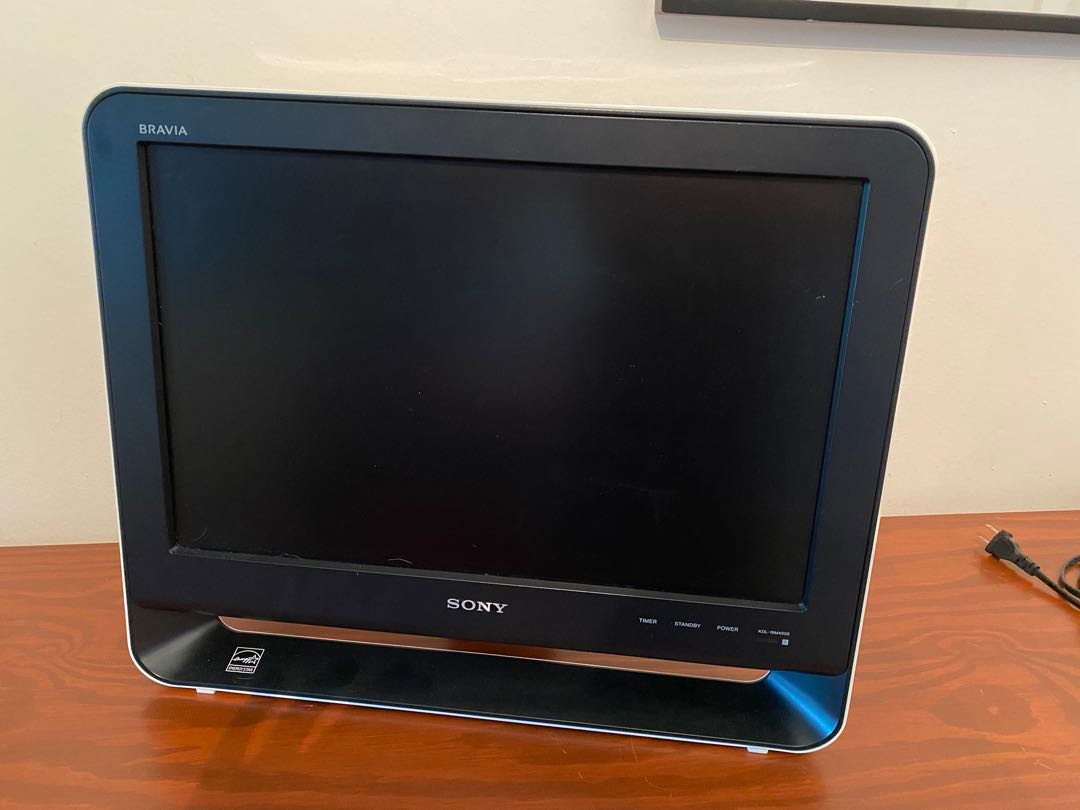 SONY 19” Bravia hdmi 1080p kids room TV, TV & Home Appliances, TV ...