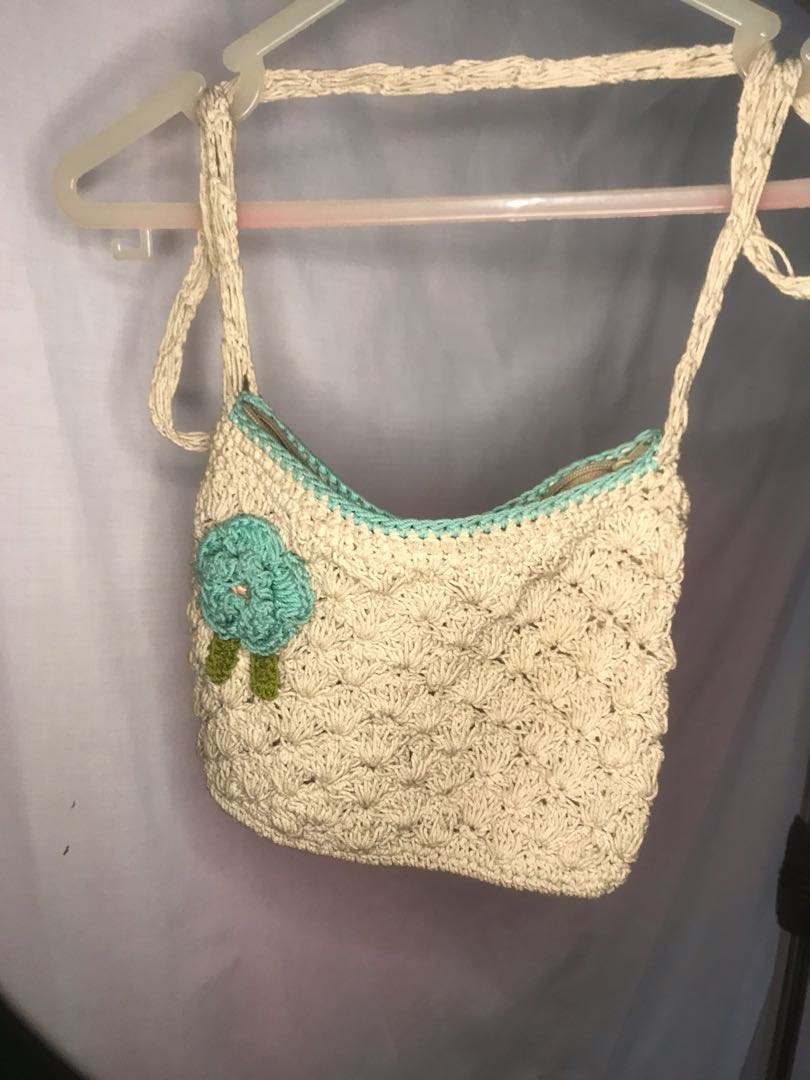 Tas Rajut, Fesyen Wanita, Tas & Dompet di Carousell