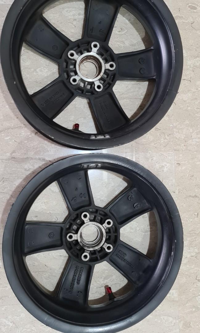Vespa gts 300 original rims 12 inch, Motorcycles, Motorcycle ...