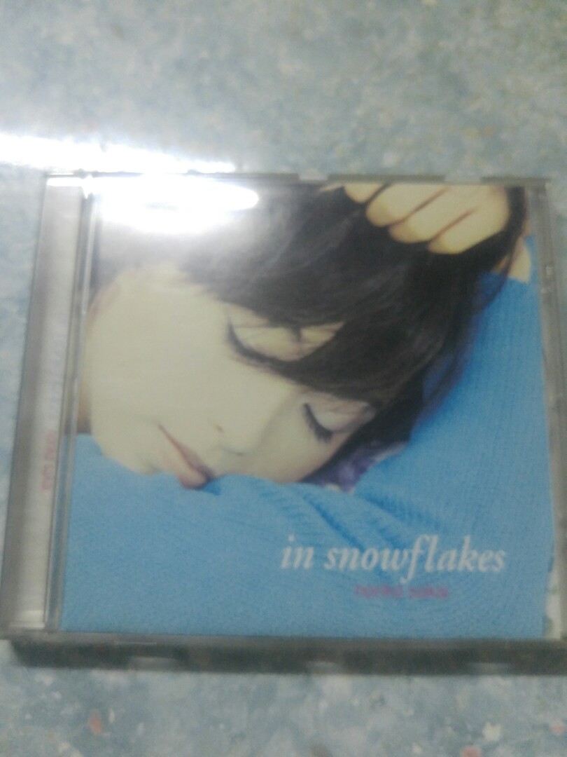 酒井法子 in snowflakes CD, 興趣及遊戲, 音樂樂器 & 配件, 音樂與媒體 - CD 及 DVD on Carousell