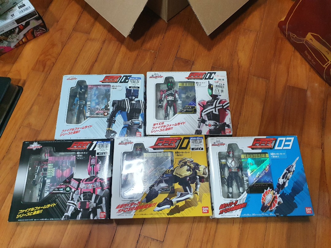 Kamen Rider Decade Final Form Ride Figure Set, Hobbies & Toys, Toys ...