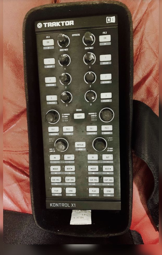 NATIVE INSTRUMENT Traktor Kontrol X1 with case, Audio, Other Audio ...