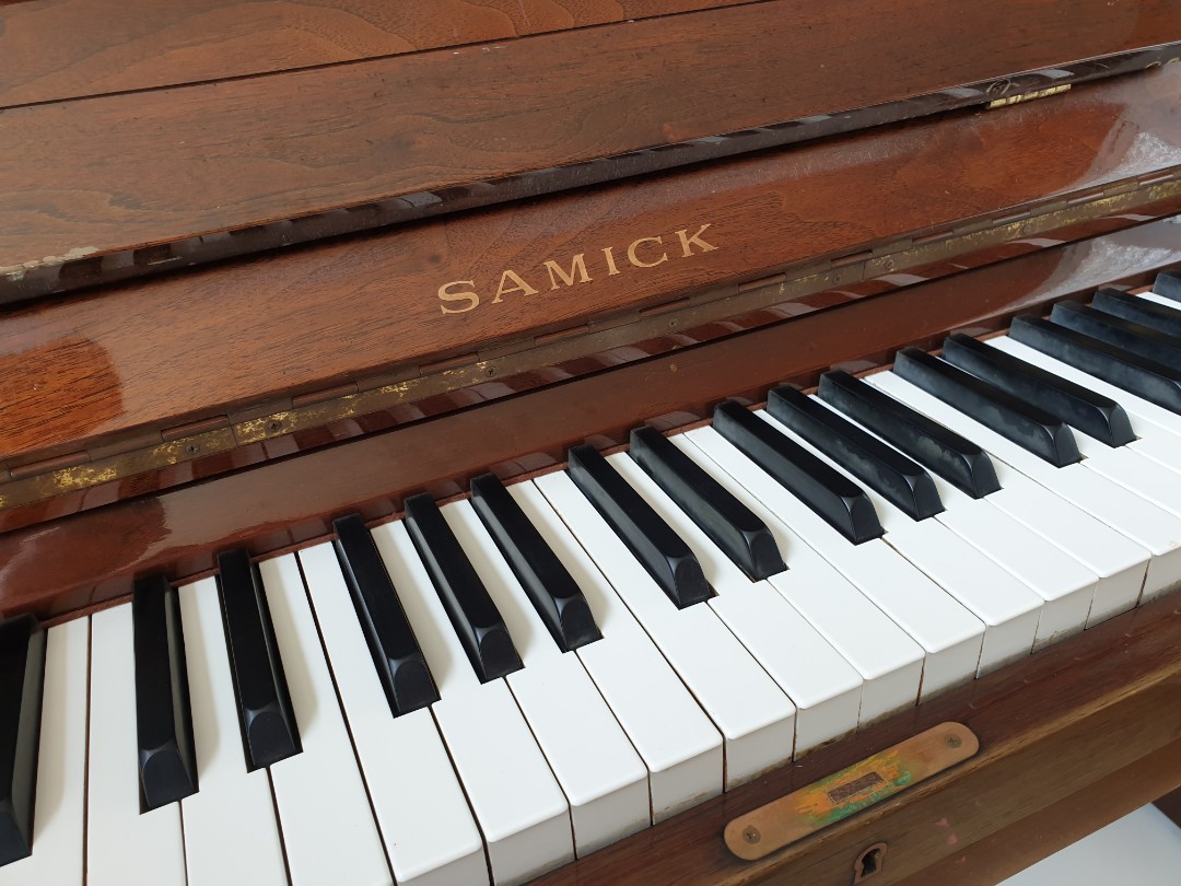 Samick, Hobbies & Toys, Music & Media, Musical Instruments on Carousell