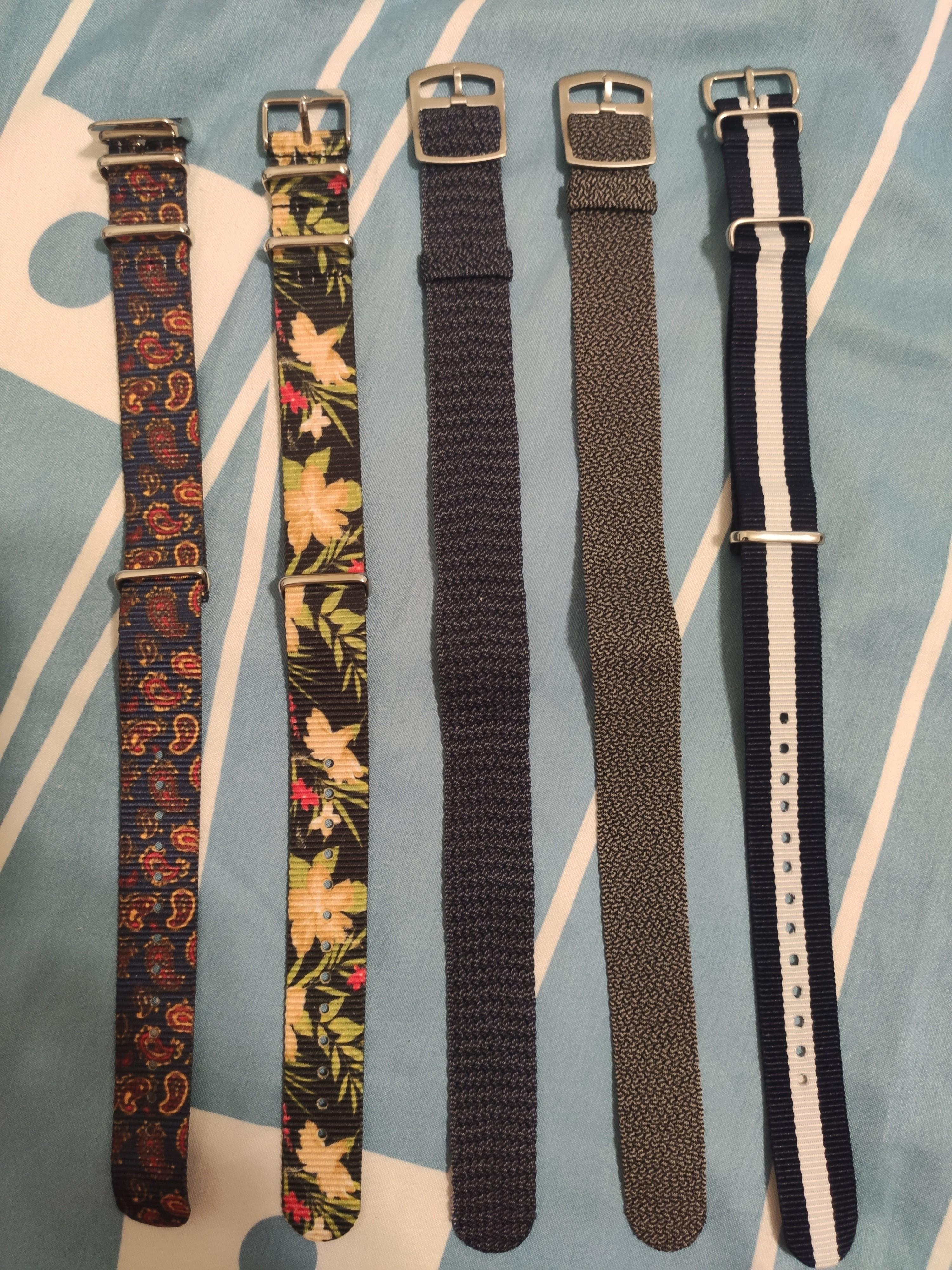 Seiko 5 SNK807 + 1 Strap of choice (see third photo), Mobile Phones ...