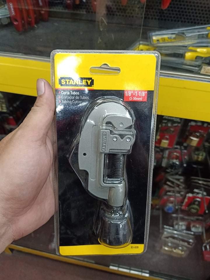 Stanley Tubing Cutter 93-020, Commercial & Industrial, Construction ...