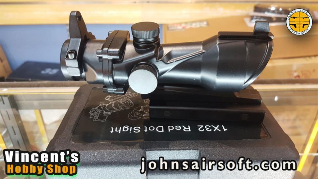 TRIJICON ACOG D5 W/ HARD CASE, Sports Equipment, Other Sports Equipment ...