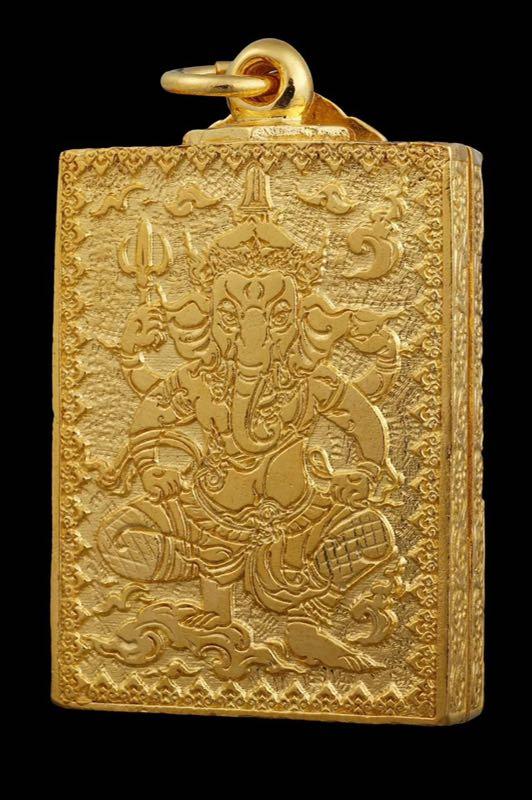 Amulet casing and amulet gold casing, Hobbies & Toys, Memorabilia ...