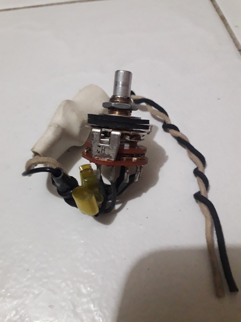 Bass Varitone 6way Rotary switch, Hobbies & Toys, Music & Media ...