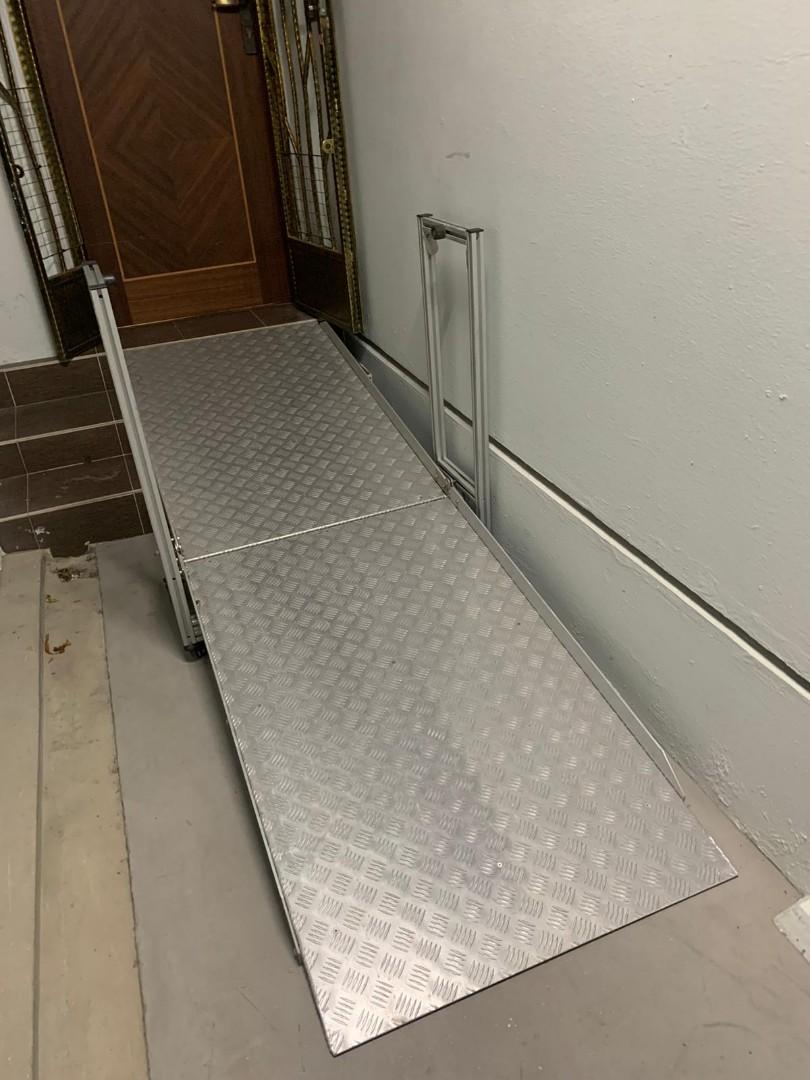 Bi-Fold Aluminum ramp for Wheelchair, Furniture & Home Living, Home ...