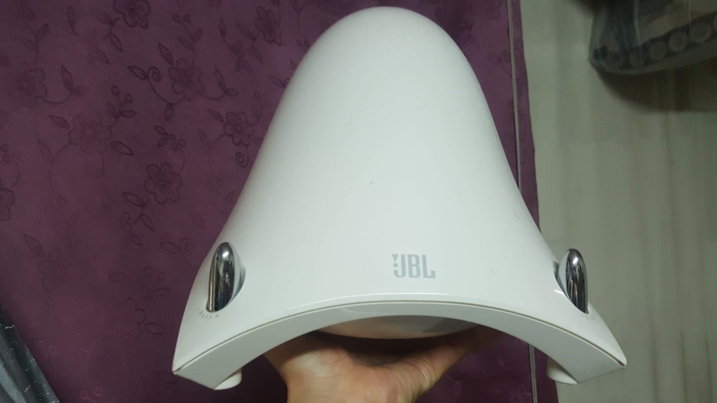 JBL Creature II 喇叭主機 音響 鋁製揚聲器 低音炮 單主機 JBL Creature 2, 耳機及錄音音訊設備 ...