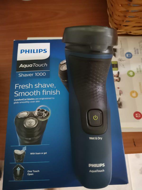 Philips Aqua Touch Shaver, Beauty & Personal Care, Men's Grooming on ...
