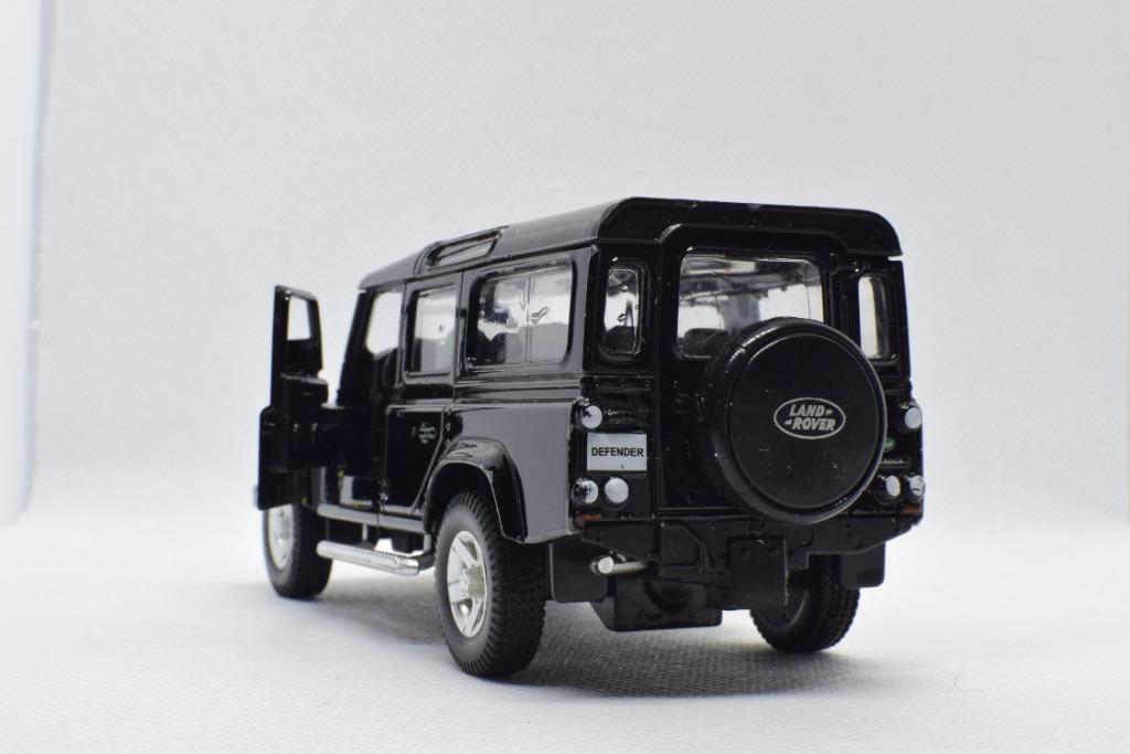 RMZ City Land Rover Defender 110 Scale Model, Hobbies & Toys, Toys ...