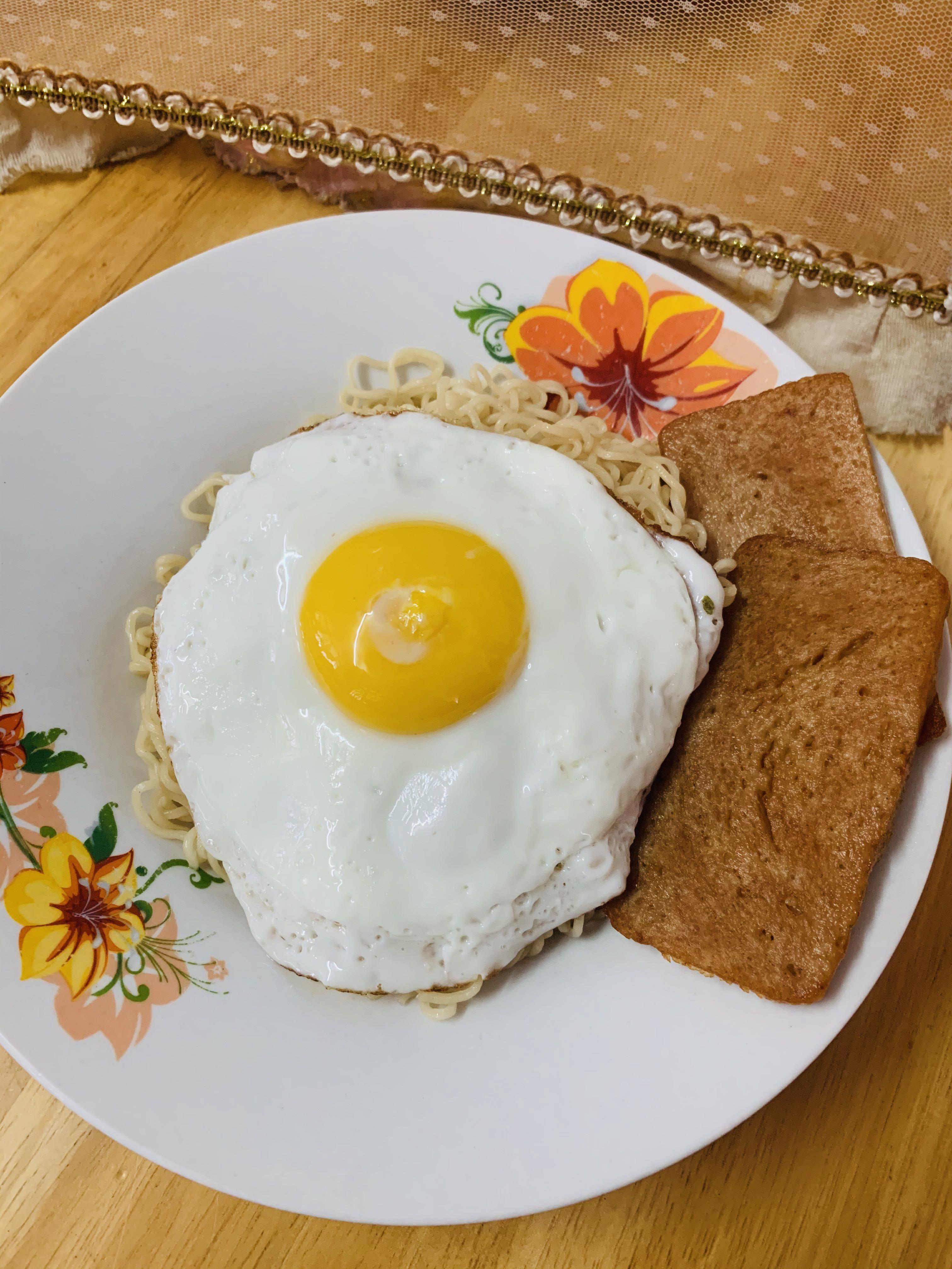 Daddy mee, Food & Drinks, Local Eats on Carousell