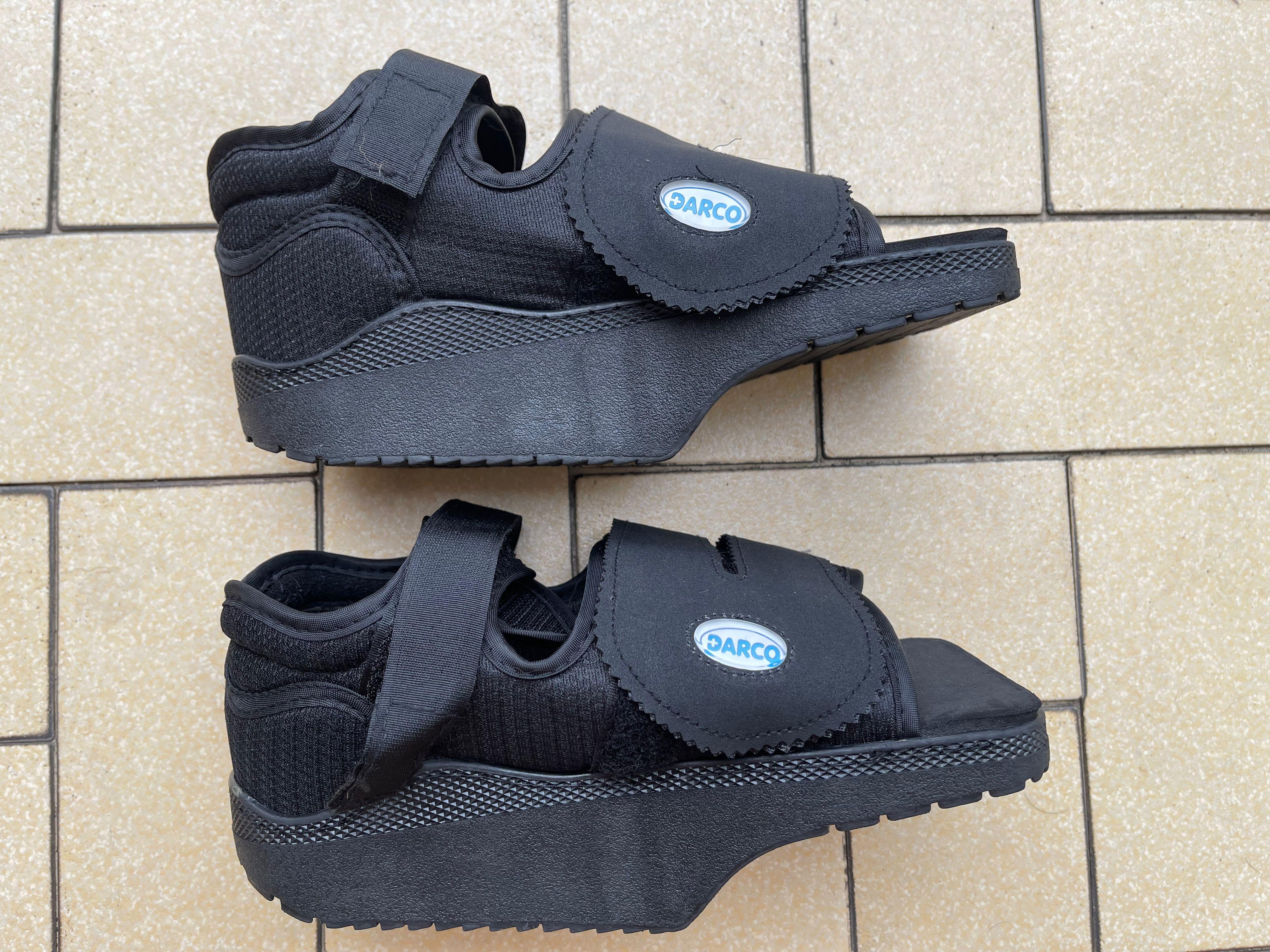 Darco Orthowedge Offloading Healing Shoe - S size, Health & Nutrition ...