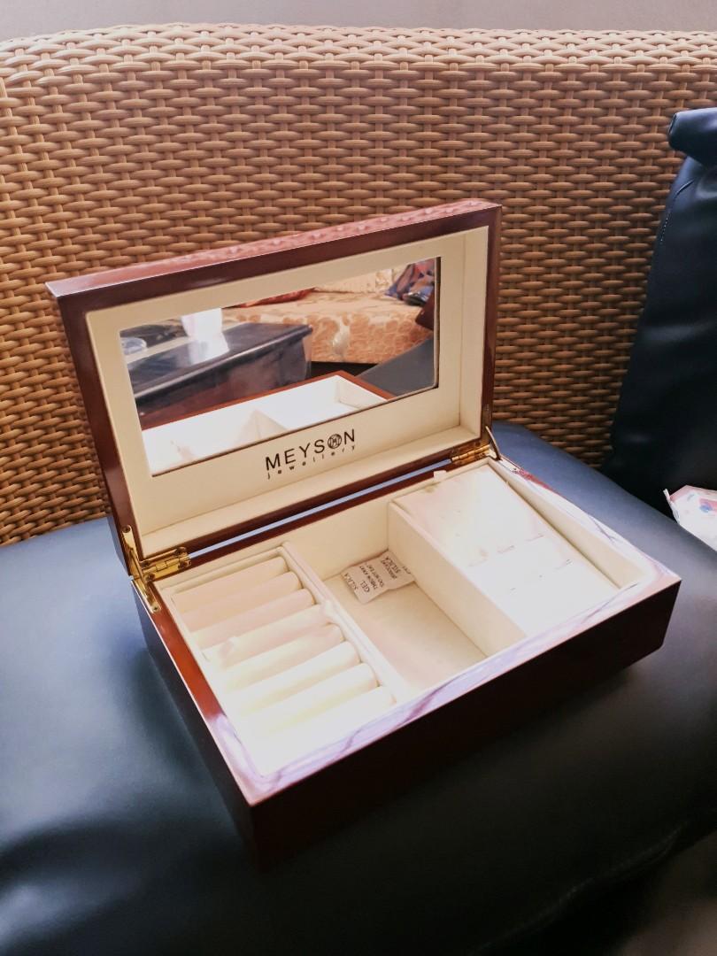 Meyson Jewellery Box Organiser, Women's Fashion, Jewelry & Organisers ...