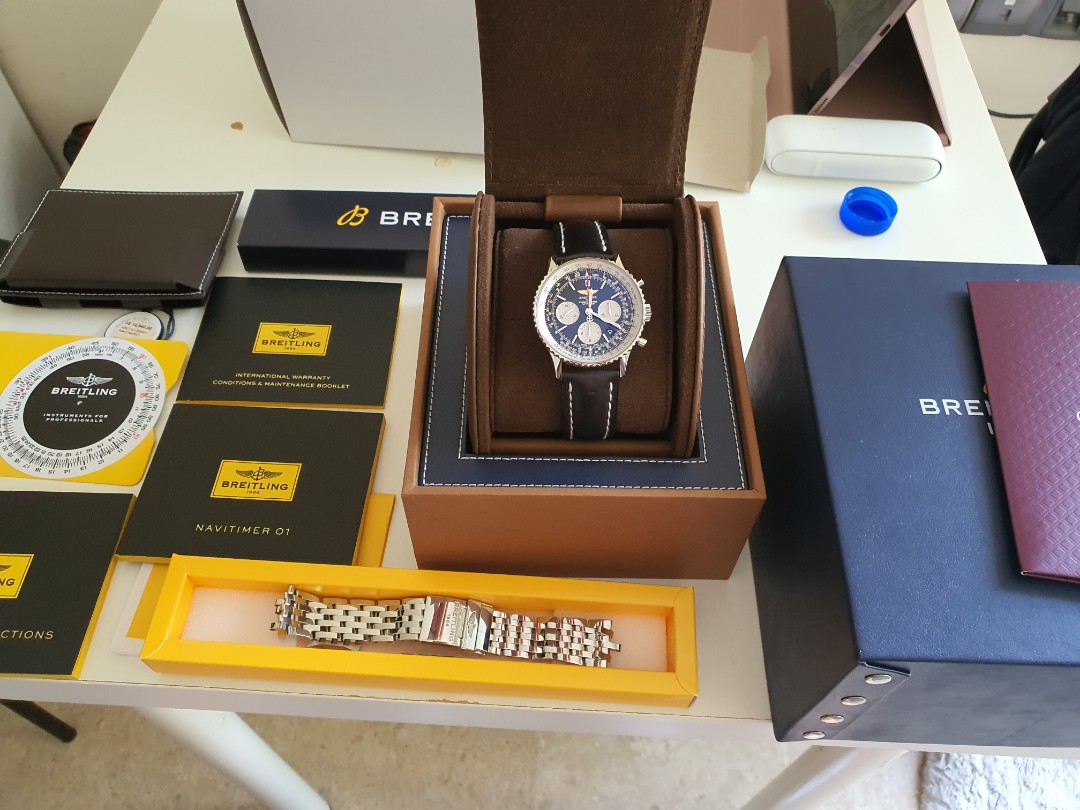 Navitimer b01 goldwing logo 2020!, Luxury, Watches on Carousell