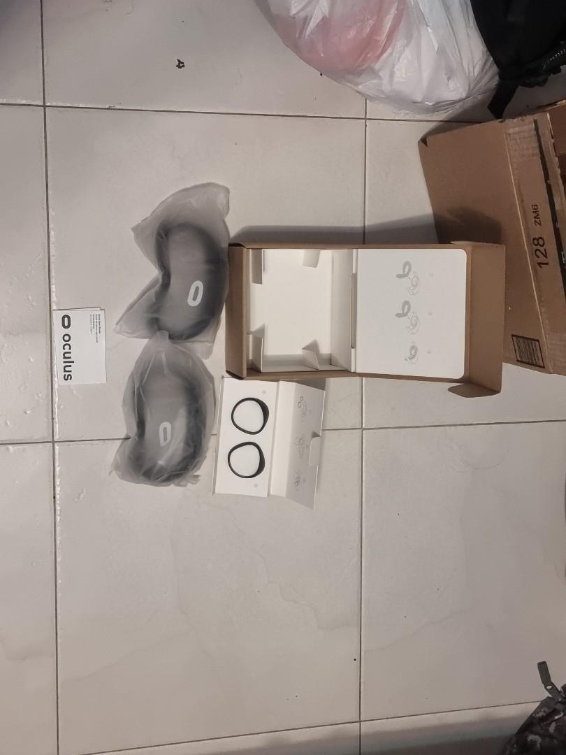 Official Oculus Quest 2 Fit Pack, Computers & Tech, Parts & Accessories ...