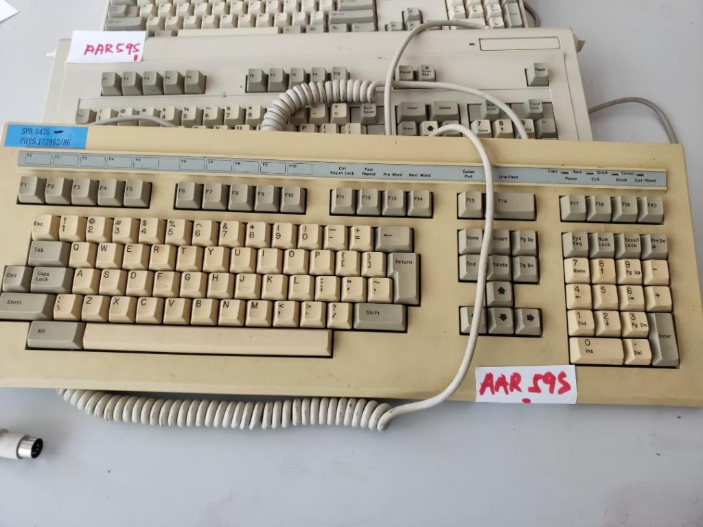 Vintage 1986 PC Computer mechanical Keyboard 5-Pin DIN Connector for ...