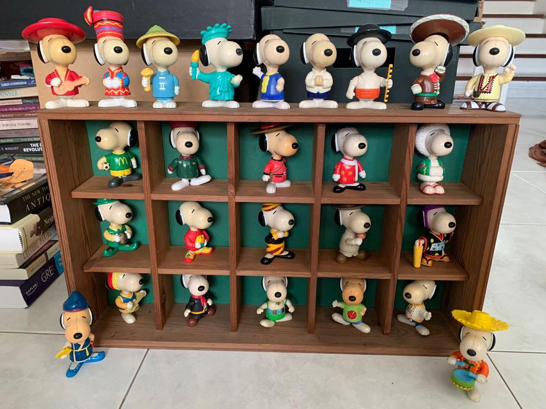 Vintage collectible! Rare WOODEN TOY DISPLAY SHELF! Smurf sets, Rare ...