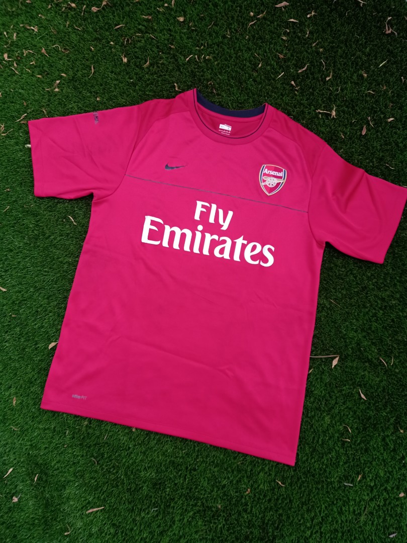 Arsenal Training Kit, Men's Fashion, Activewear on Carousell