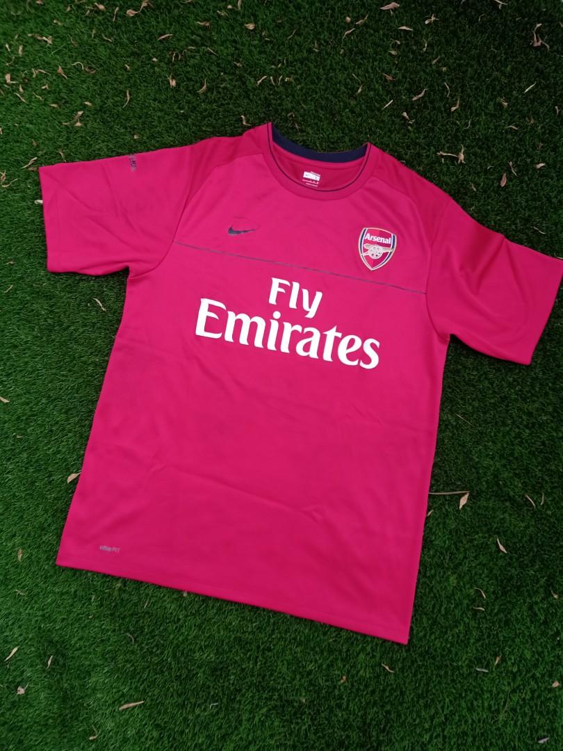 Arsenal Training Kit, Men's Fashion, Activewear on Carousell