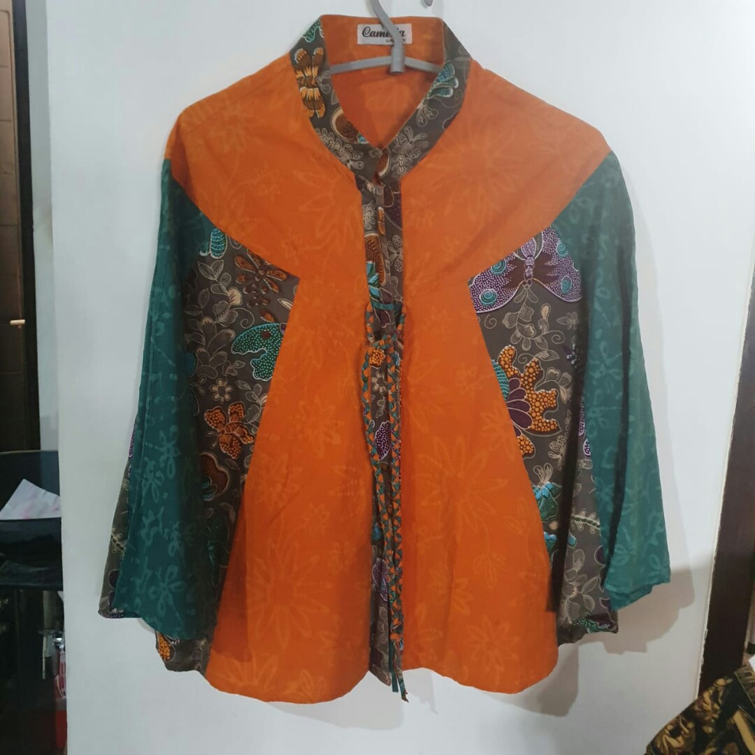 Batik model batwing unik warna cerah, Fesyen Wanita, Pakaian Wanita ...