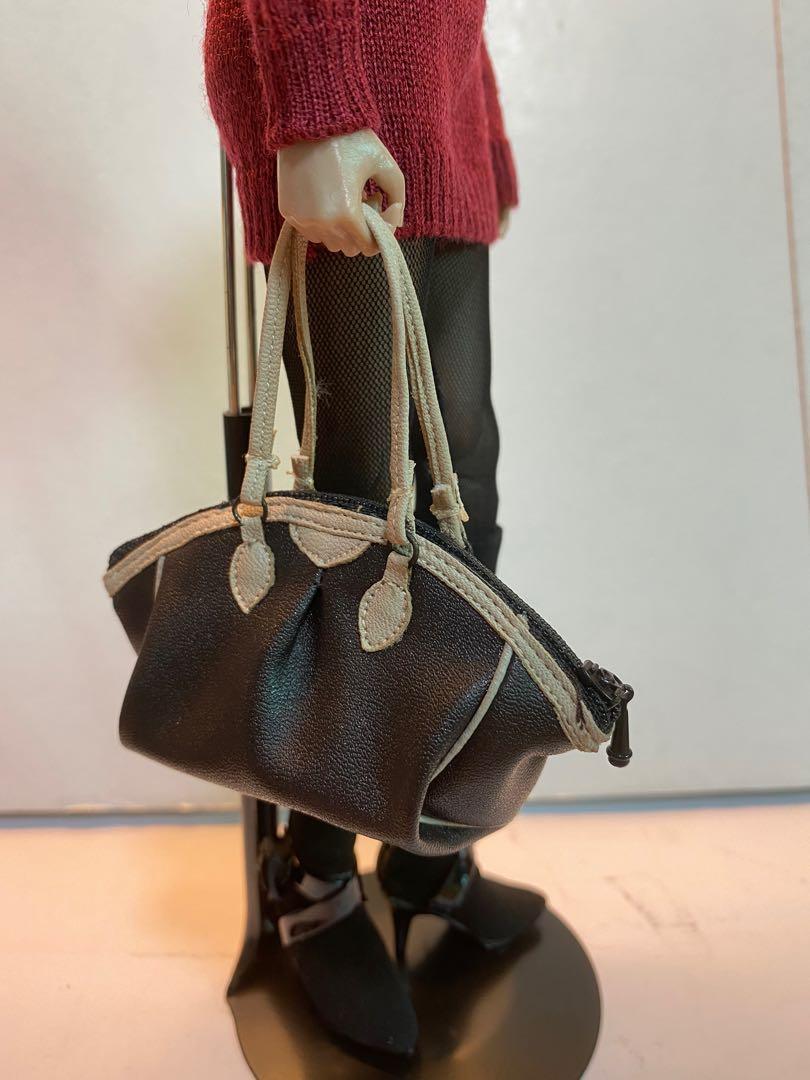 Custom 1/6 Female Figure with Very Cool Head, Hobbies & Toys, Toys ...