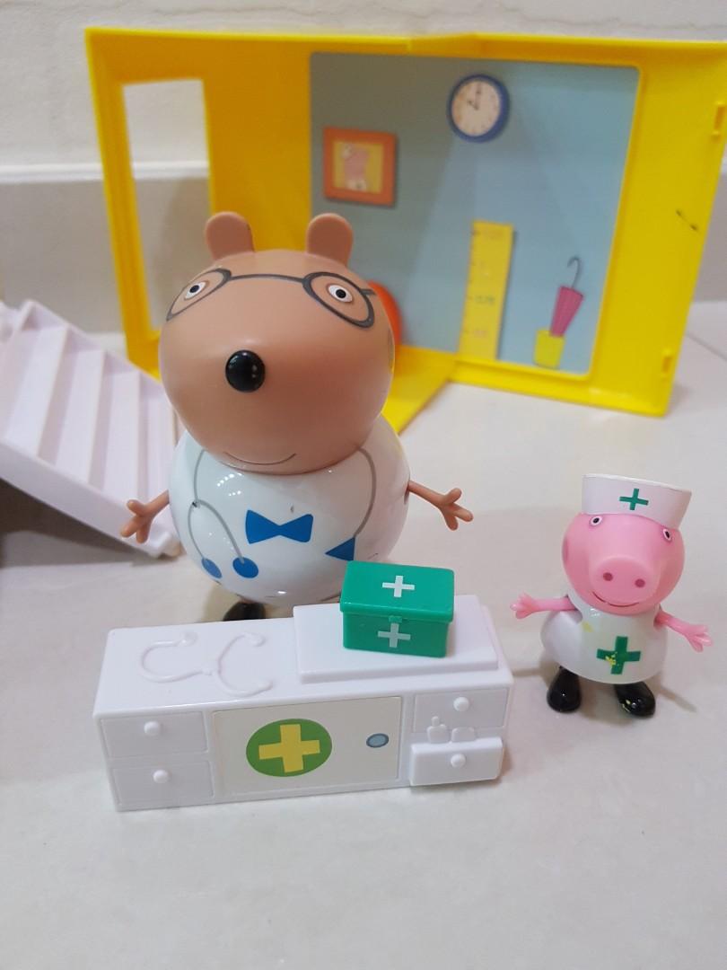 Peppa Pig Medic Ambulance Set, Hobbies & Toys, Toys & Games on Carousell