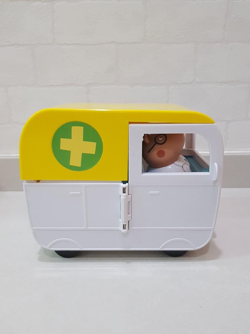 Peppa Pig Medic Ambulance Set, Hobbies & Toys, Toys & Games on Carousell
